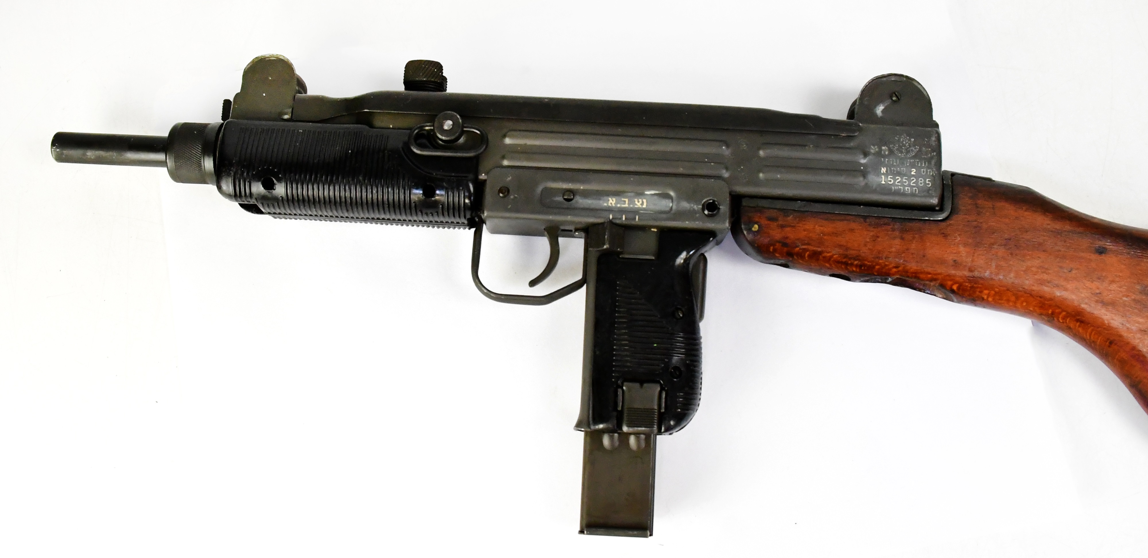 Lot 410 - IMI; a deactivated Uzi 9mm submachine gun,
