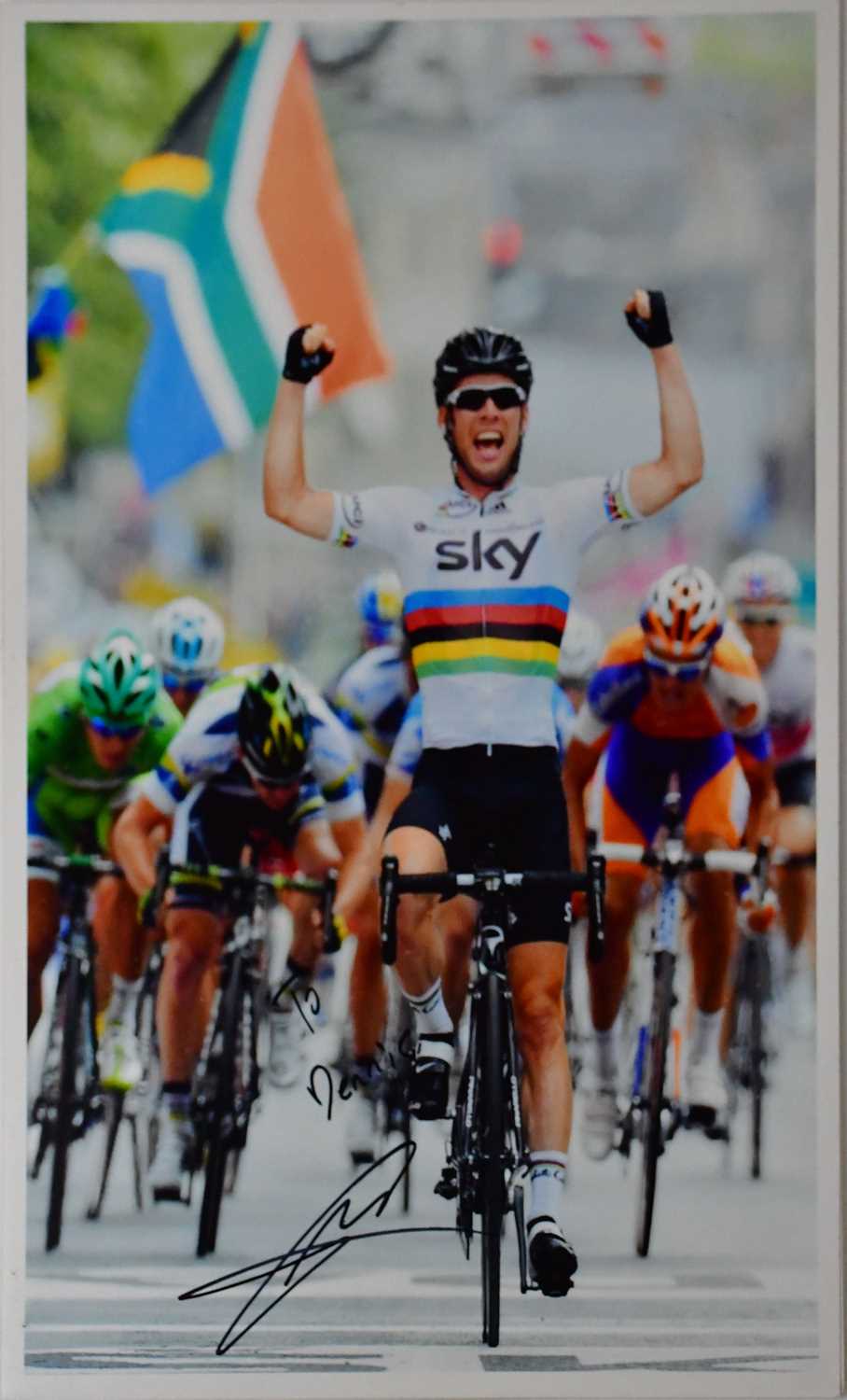 Lot 616 - MARK CAVENDISH; five signed colour