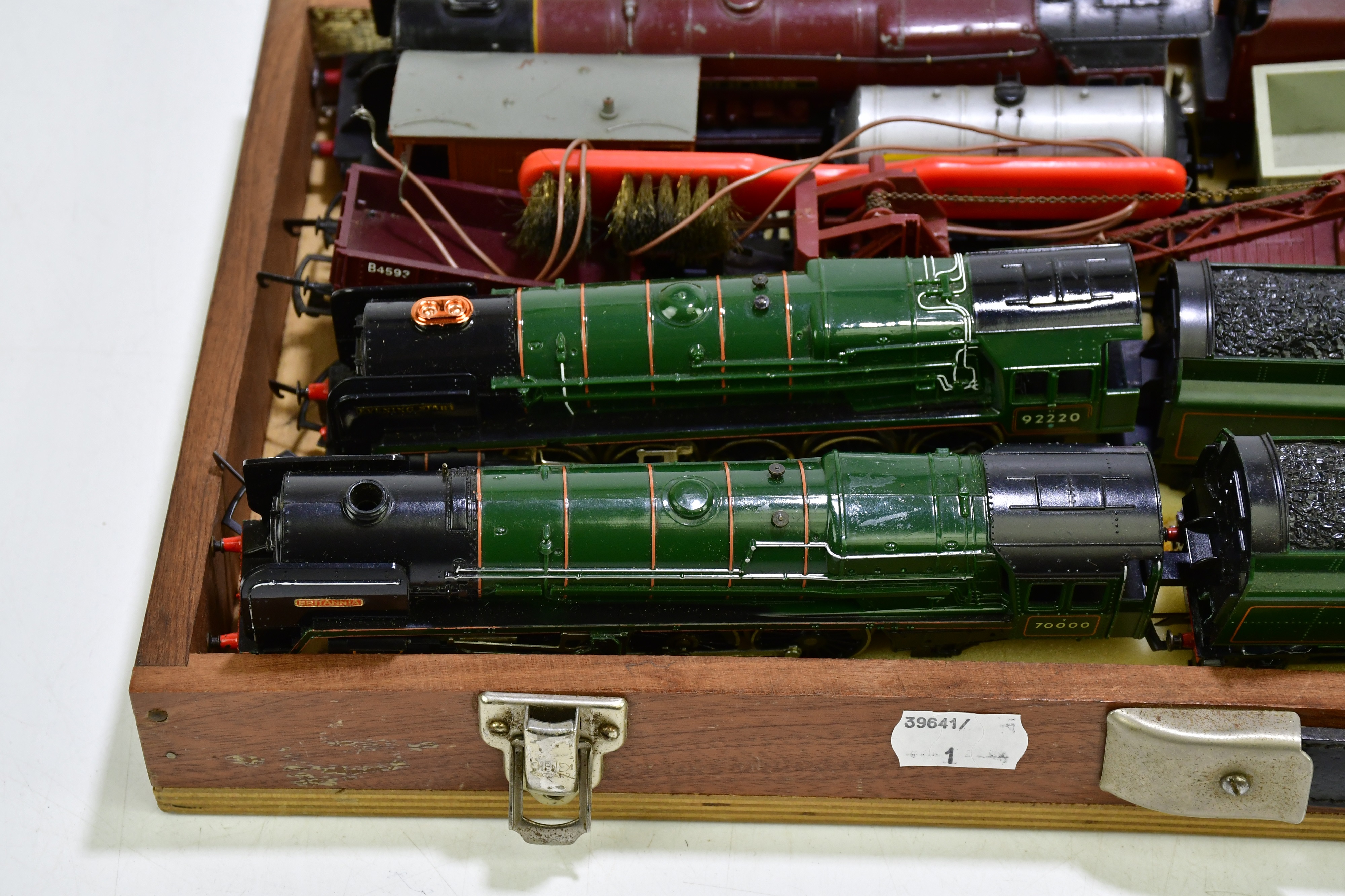 Lot 110 - TRI-ANG; a locomotive and tender, 70000,