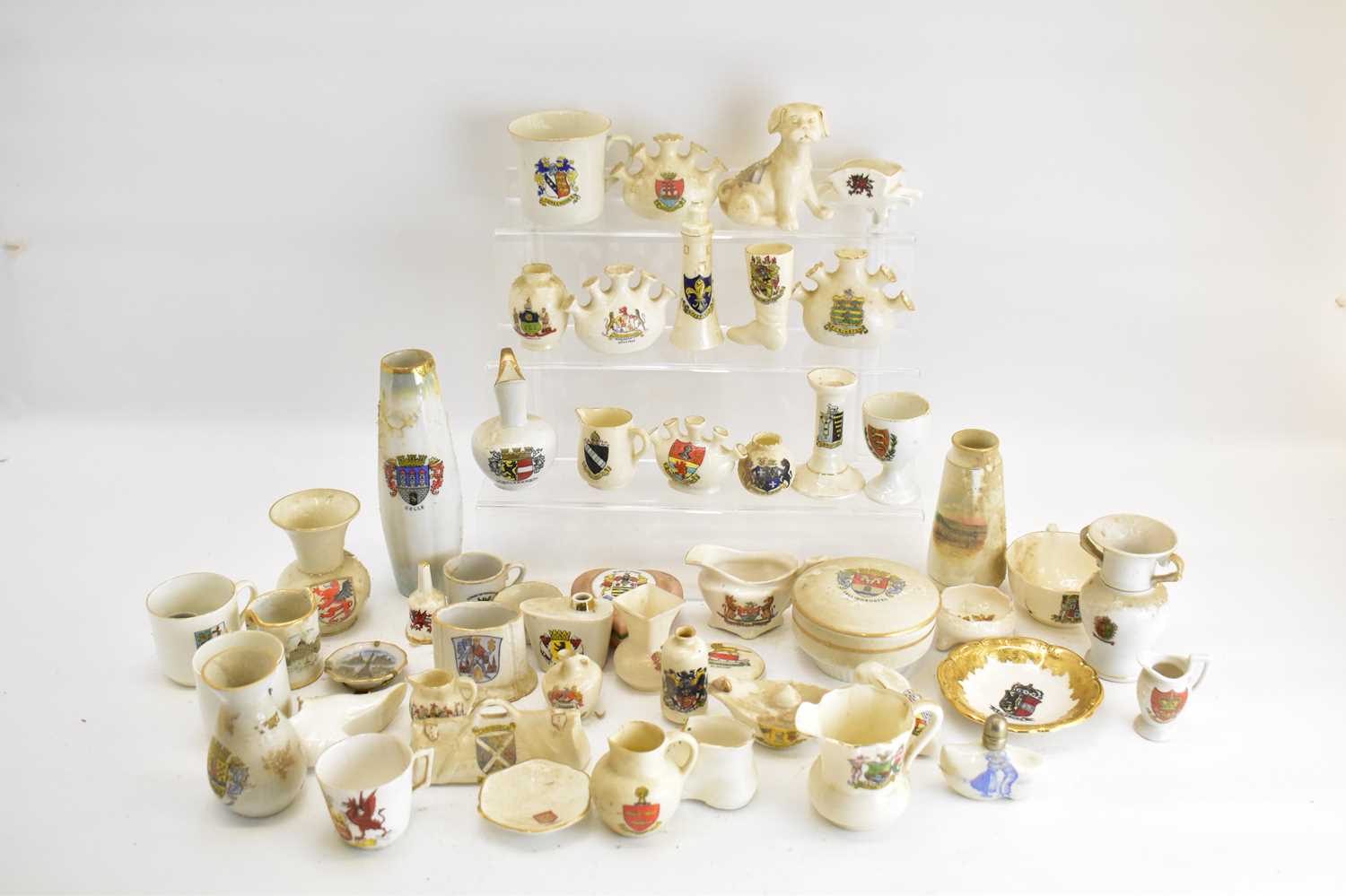 Lot 230 - Approximately forty items of mixed crested