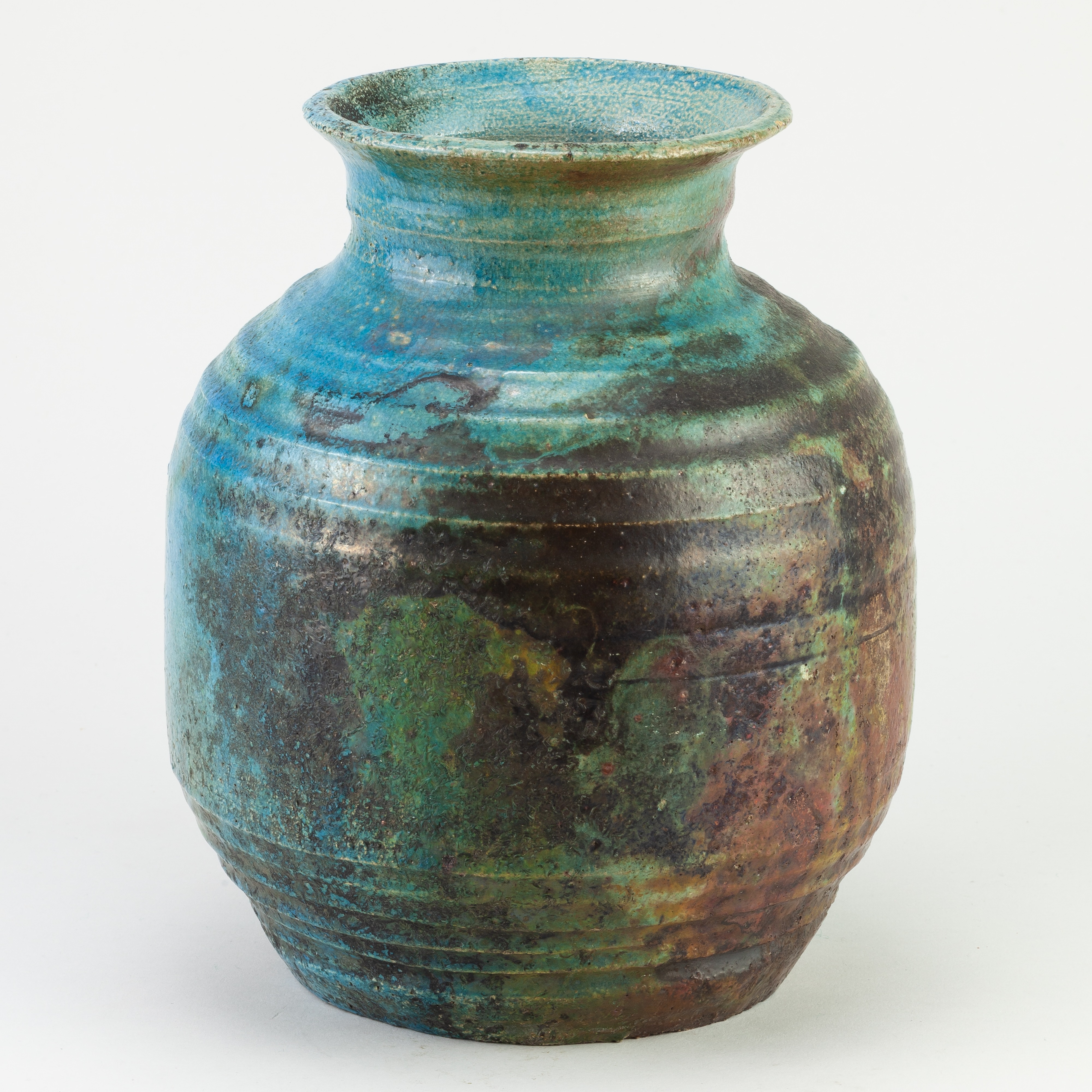 Lot 1 - ABDO NAGI (1941-2001); a raku jar with