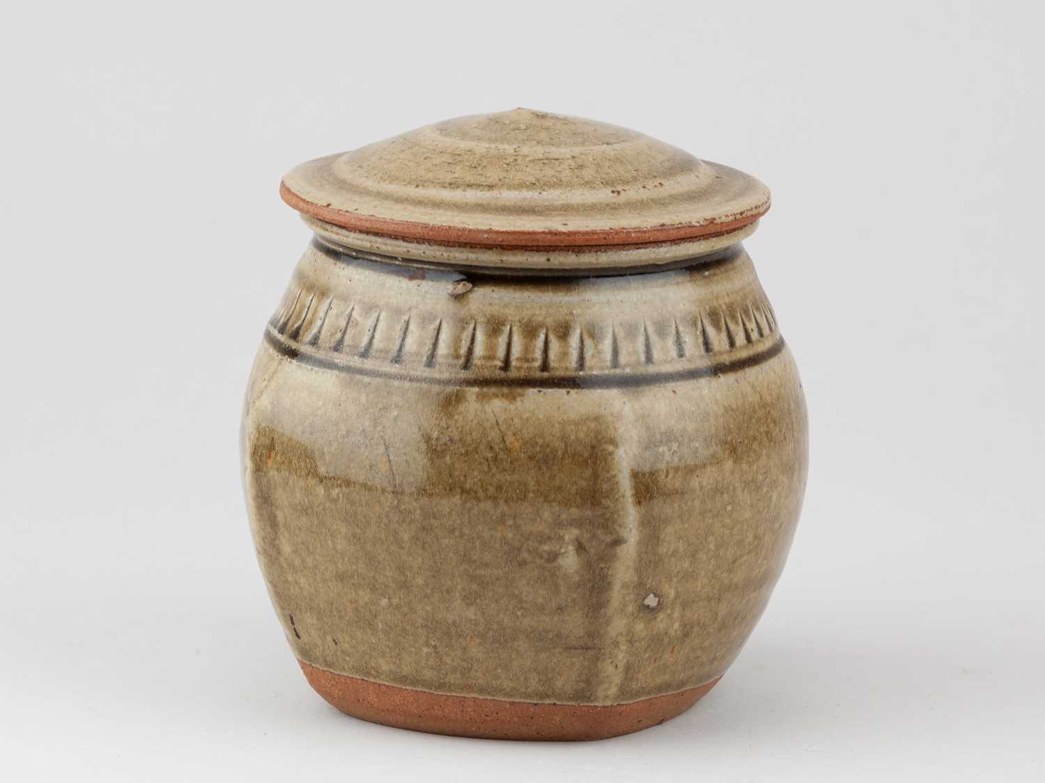 Lot 499 - RICHARD BATTERHAM (1936-2021); a stoneware