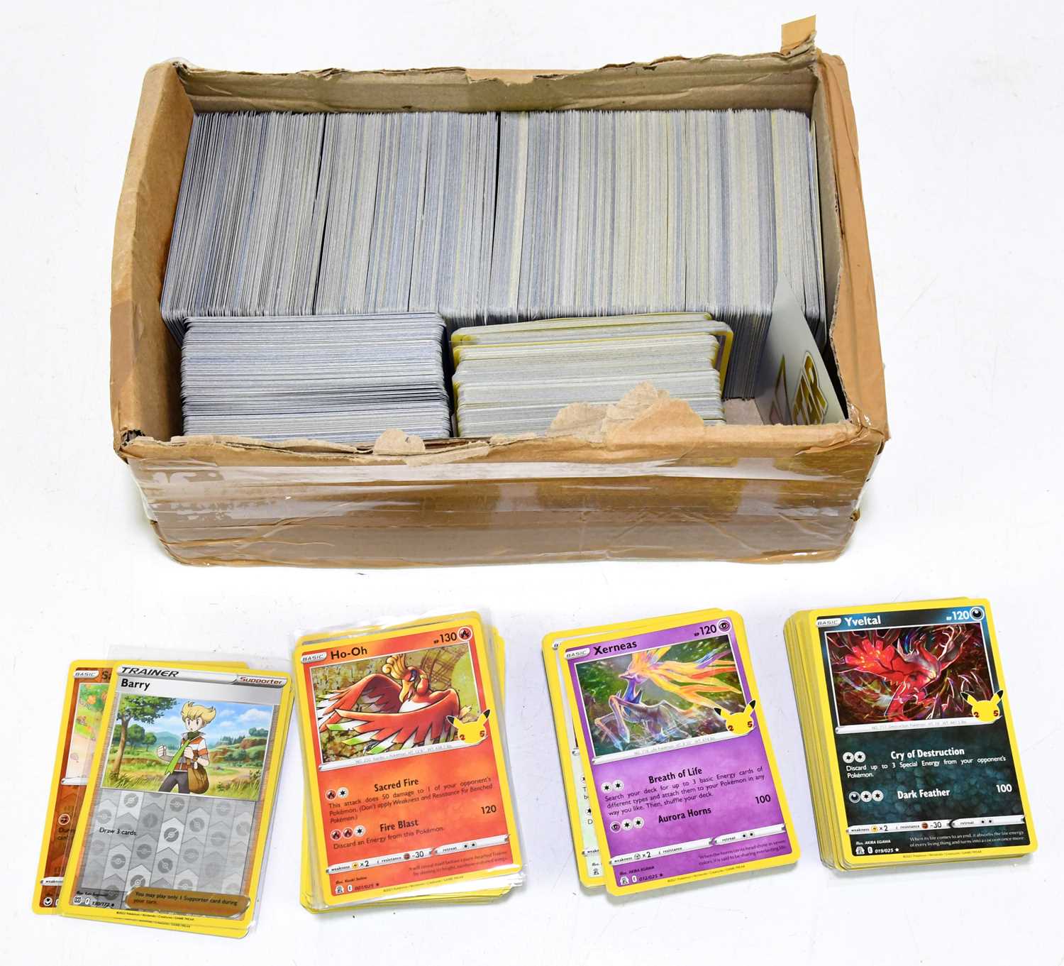 Lot 264 - POKEMON; a collection of common and uncommon
