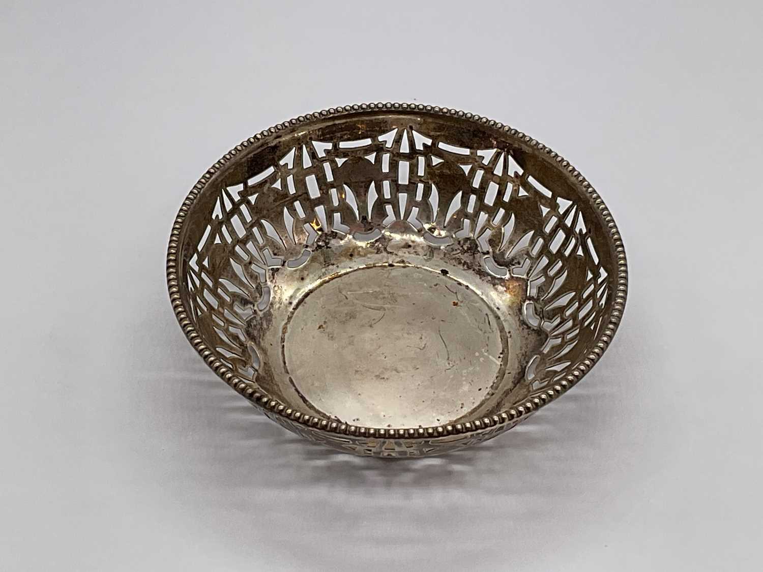 Lot 375 - GEORGE HOWSON; an Edward VII hallmarked